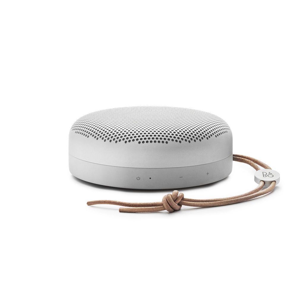 Bocina Bang & Olufsen A1 Portátil Natural | MacStore Online